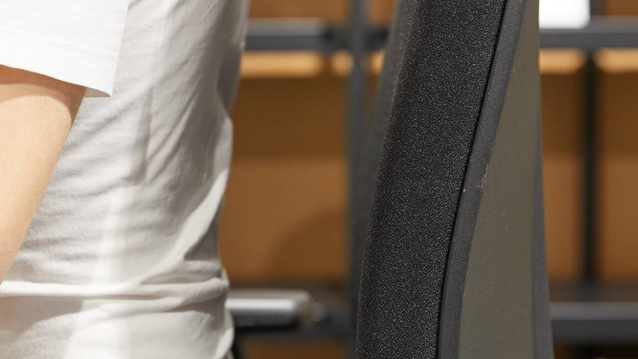 Richtig sitzen am Schreibtisch – So gelingt es! | Modulor